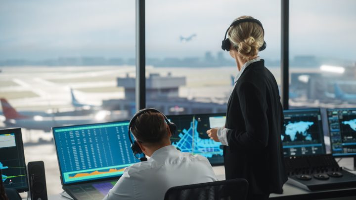 Air Traffic Control Communications: Guide for Future Pilots